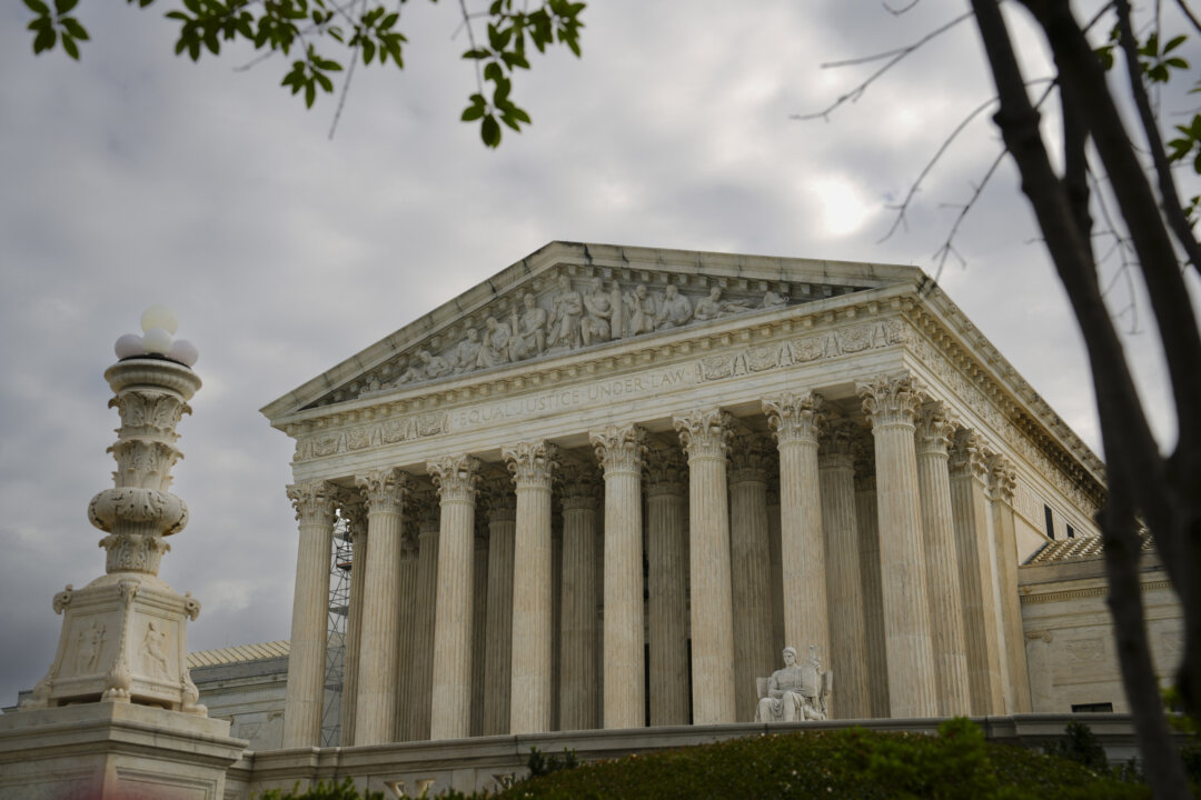SCOTUS Rules on ‘Ghost Gun’ Regulation | The Epoch Times