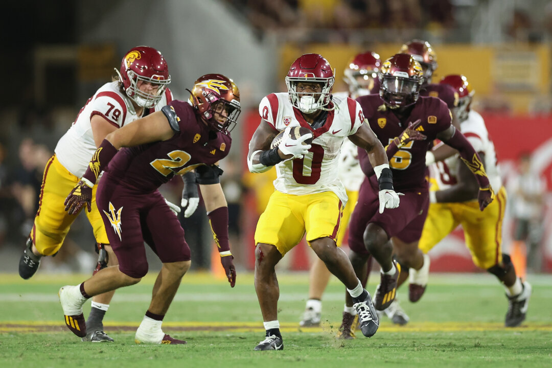 No. 5 USC Finally Puts Away Arizona State 42–28 | The Epoch Times