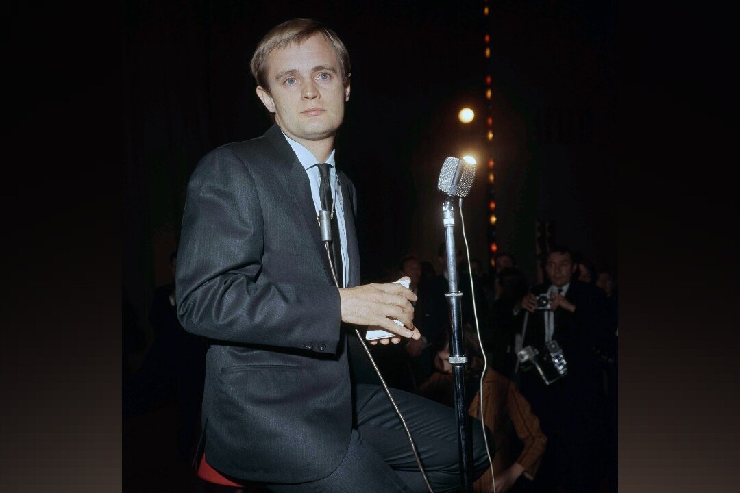 David McCallum, Star of Hit TV Series ‘The Man From U.N.C.L.E.’ and ...