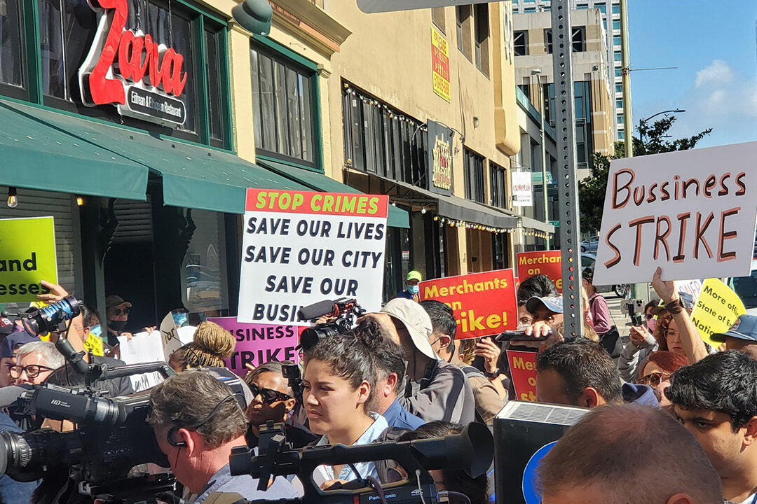 Oakland Businesses Strike, Protesting Crimes | The Epoch Times