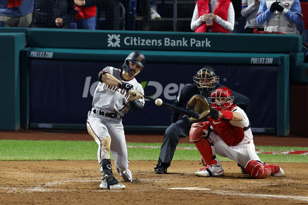 Diamondbacks Stun Phillies 4–2 in Game 7 of NLCS to Reach First World ...
