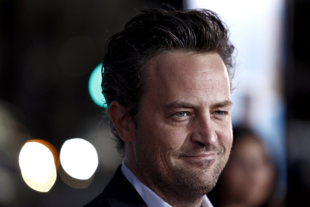 Beloved Actor Matthew Perry Grew up in Canada and Is Linked to Big ...