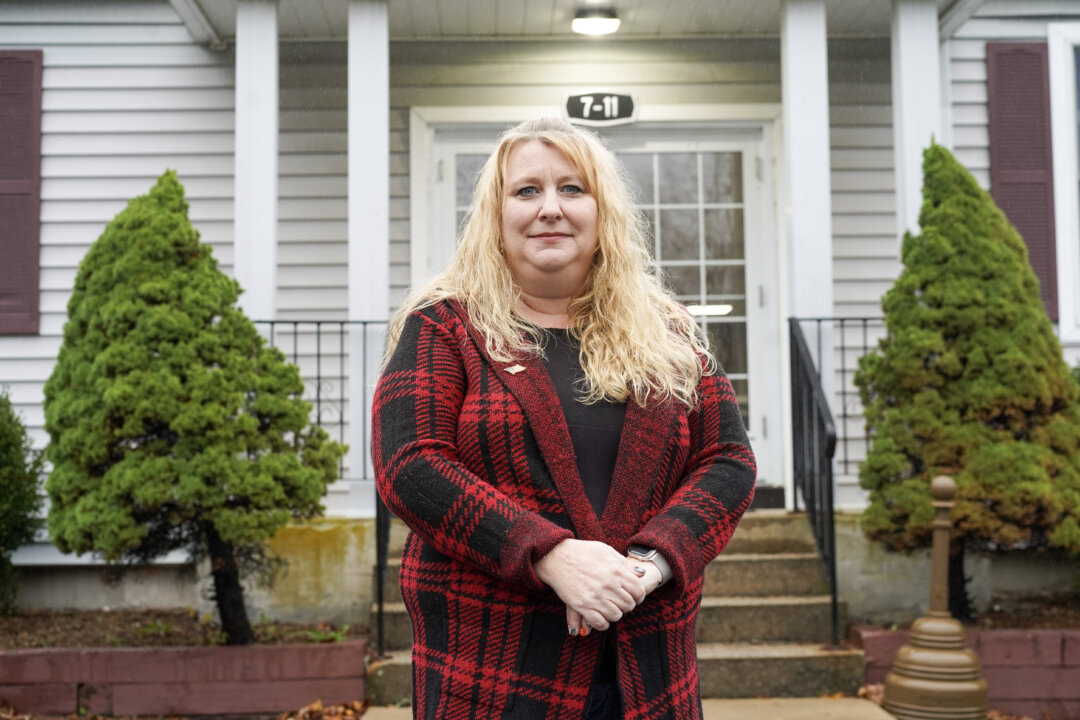 Keri Lee Carey Runs for Mount Hope Town Board | The Epoch Times