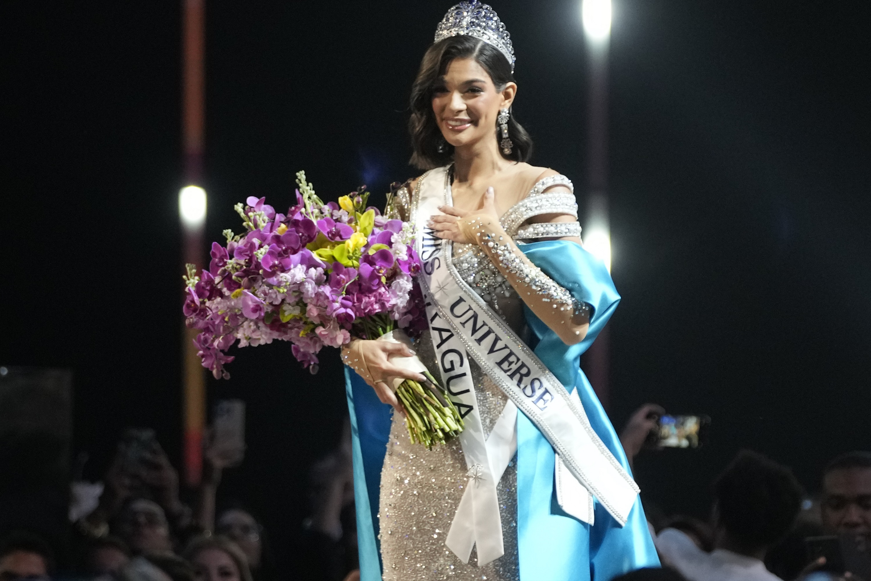 Miss Nicaragua Sheynnis Palacios Wins Miss Universe Crown | California ...