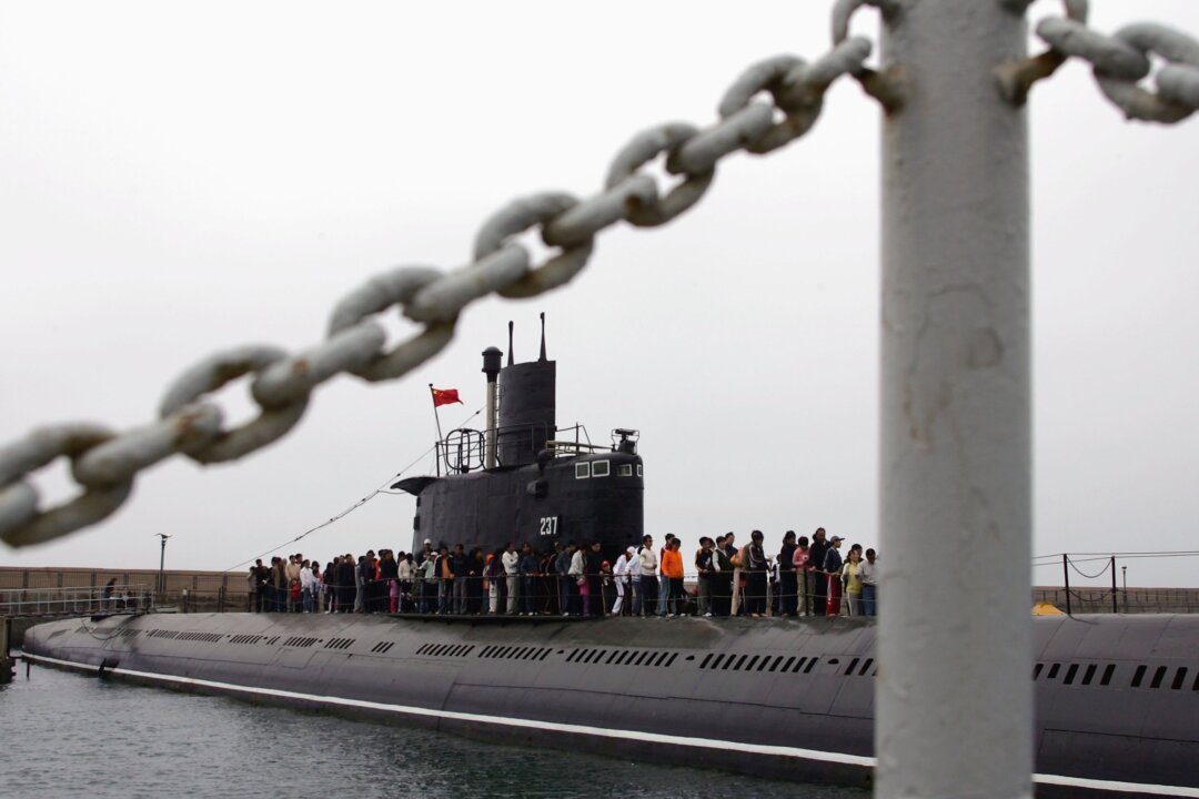 Video of Smoke Rising From Chinese Warship Sparks Debate Over ...