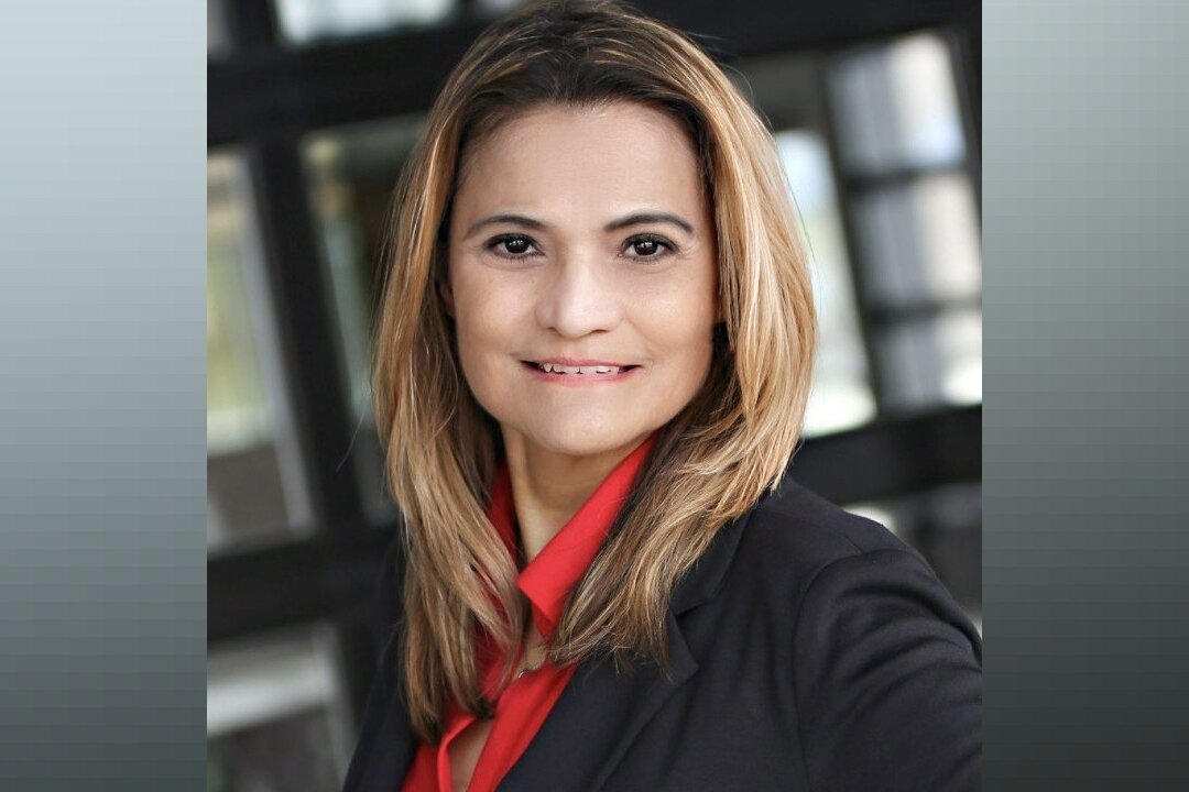 Progressive Groups Seek to Recall Latina Republican County Commissioner ...