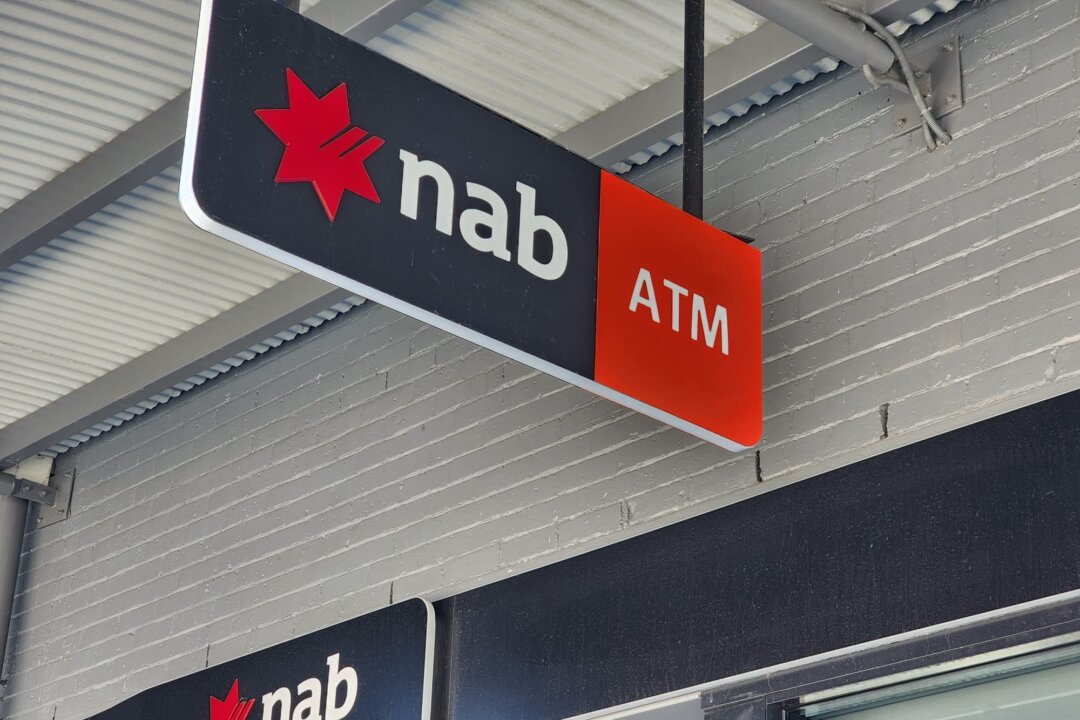 Rural Australians Left up in the Air as Banks Shut Down | The Epoch Times