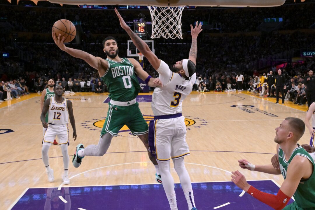 Porzingis, Celtics Start Strong in 126–115 Christmas Day Win Over Davis, Lakers | The Epoch Times