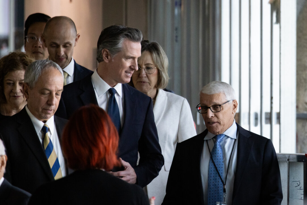 UCLA to Open New Research Park at Former Mall With State-Allocated ...