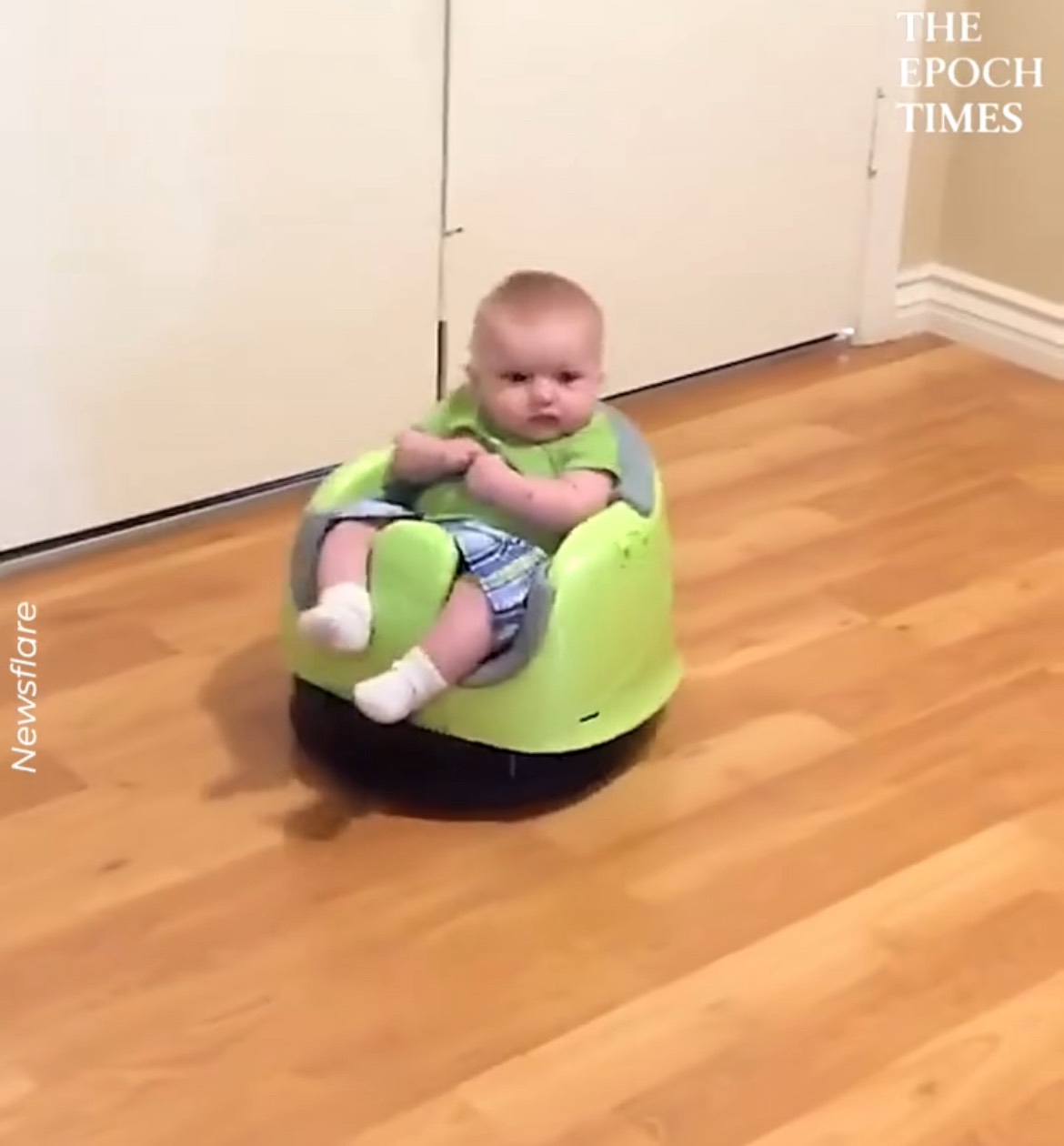 Cute Baby Rides a Robot Vacuum Cleaner | EpochTV
