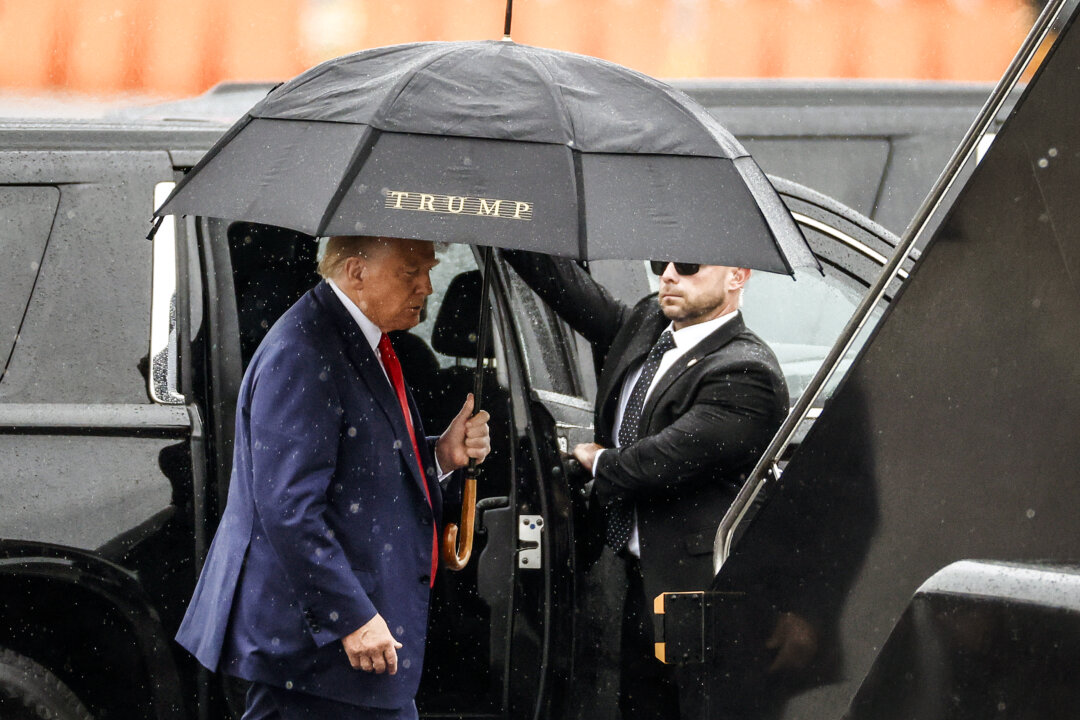 Trump’s Immunity Claims Receive Key Test | The Epoch Times