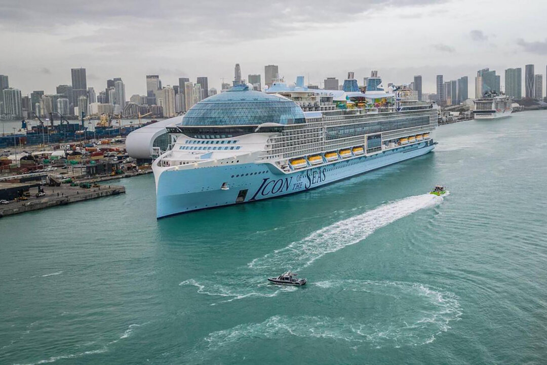 Here’s a First Look Inside the Icon of the Seas, the World’s Biggest ...