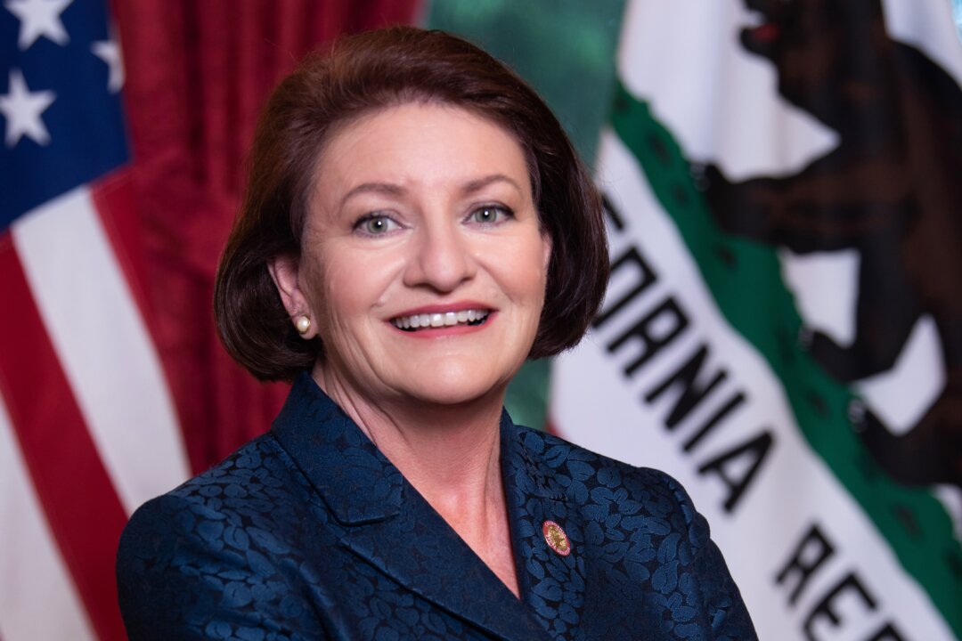 San Diegan Sen. Toni Atkins Announces Campaign for California Governor ...