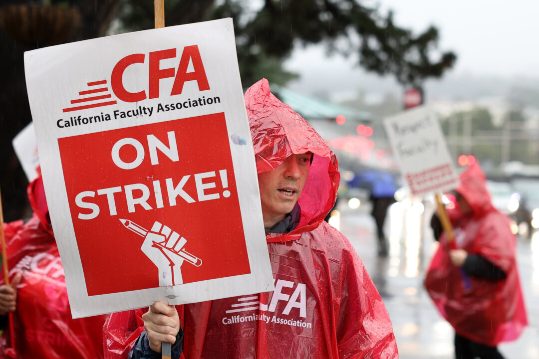 Nearly 30,000 Cal State Faculty Begin 5-Day Strike | The Epoch Times