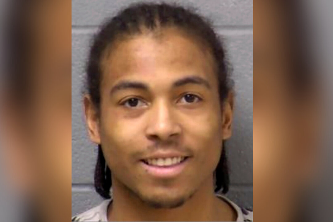 Suspect in Killing of 8 People in Suburban Chicago Has Fatally Shot ...