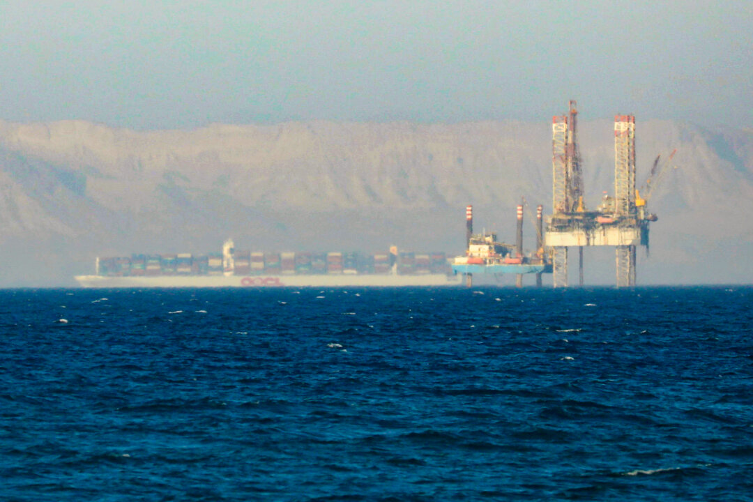 Houthis Strike Liberian-Flagged Tanker in Red Sea With Missiles | The ...