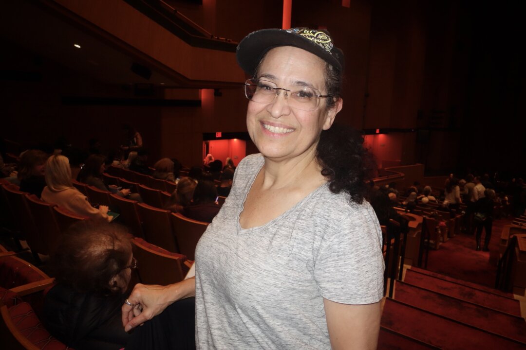 I Wish I Could Come and See Shen Yun Every Single Night, Says Award ...