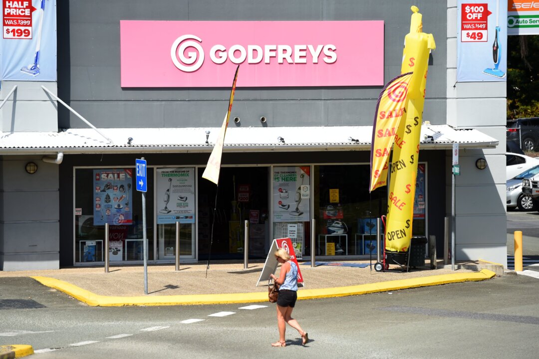 Godfreys Collapses After 93 Years of Operation | The Epoch Times