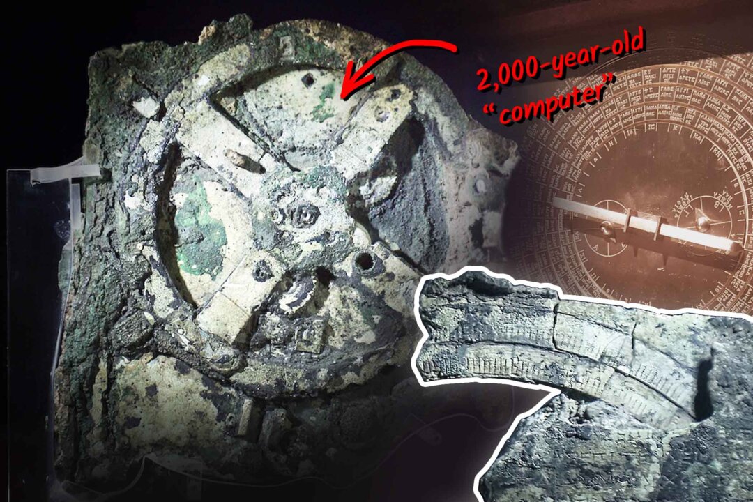 Divers Find 2,000-Year-Old ‘Computer’ That Calculated Position of Sun ...