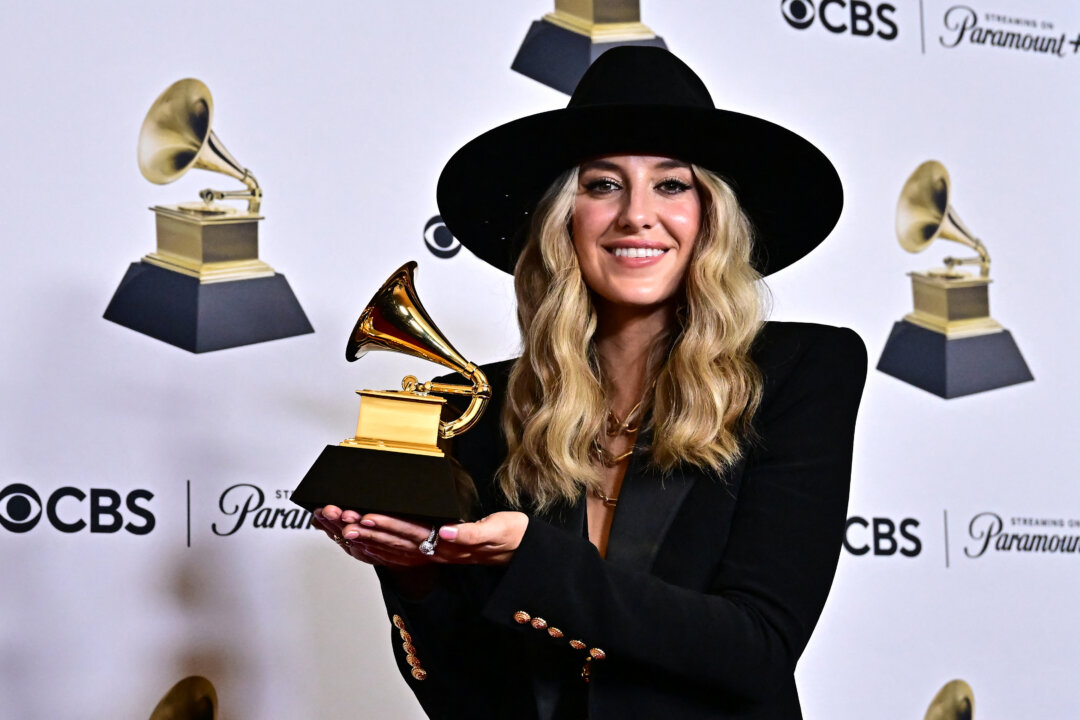 These Country Singers Scored Big Wins at the Grammys | The Epoch Times