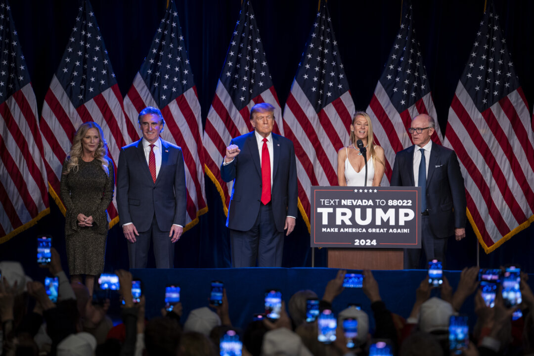 Trump Campaign Hosts Caucus Night Watch Party in Las Vegas | EpochTV