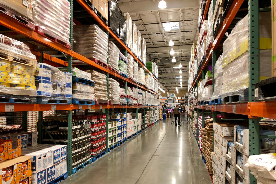 Surviving Discount Warehouse Clubs | The Epoch Times
