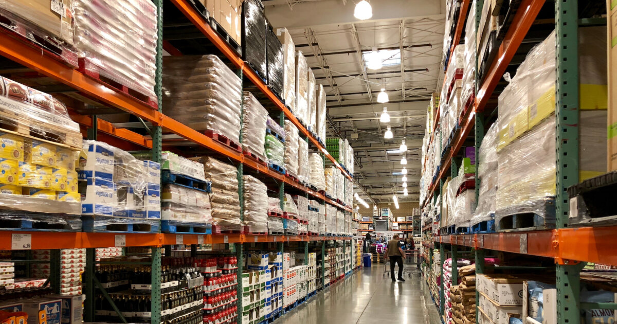 Surviving Discount Warehouse Clubs