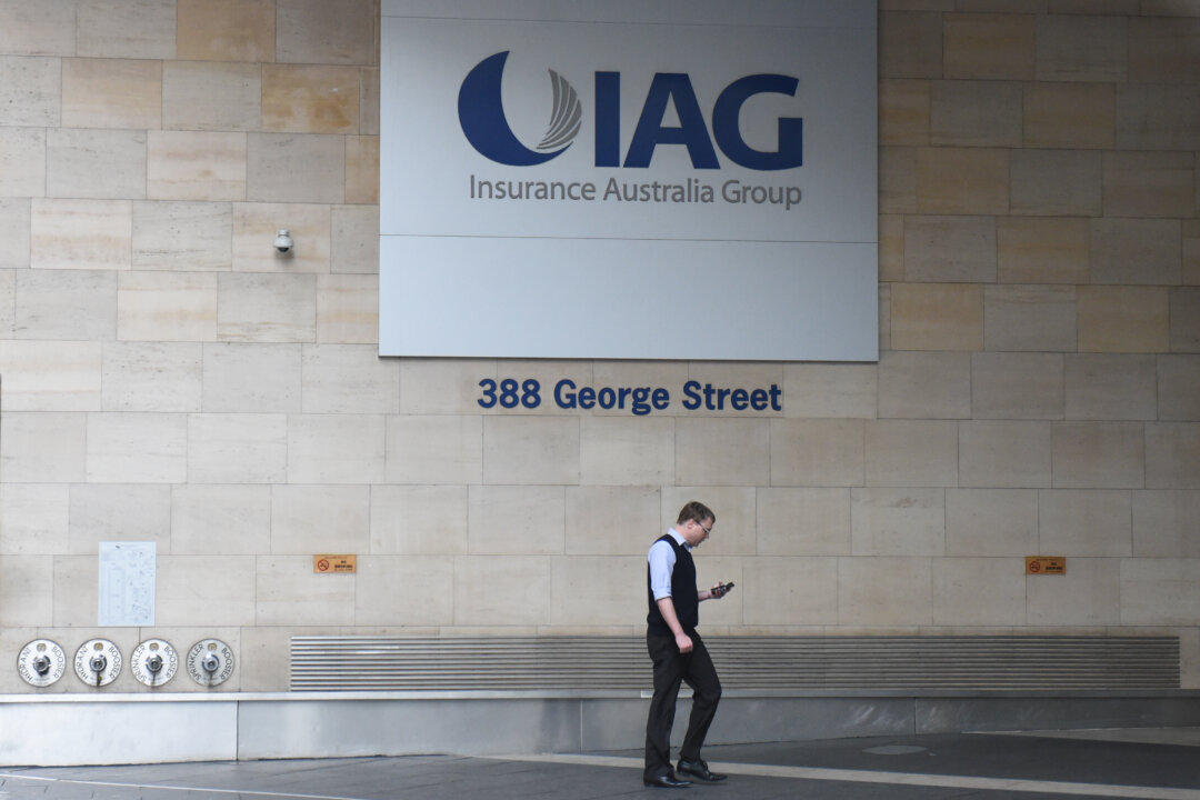 IAG Announces $200 Million Share Buyback, Raises Dividend | The Epoch Times