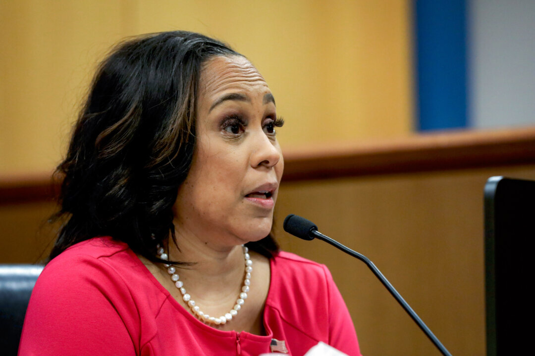 Former Harvard Professor Warns Fani Willis May Have Committed Perjury ...