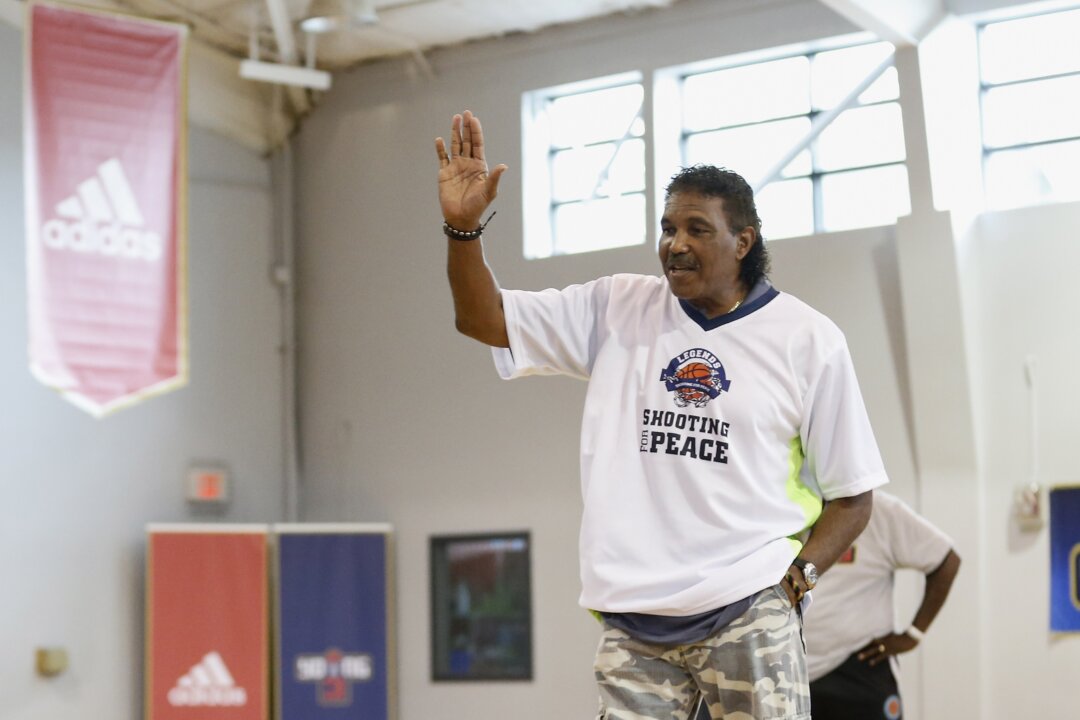 Longtime Rockets Guard/Forward Robert Reid Dies at 68 | The Epoch Times