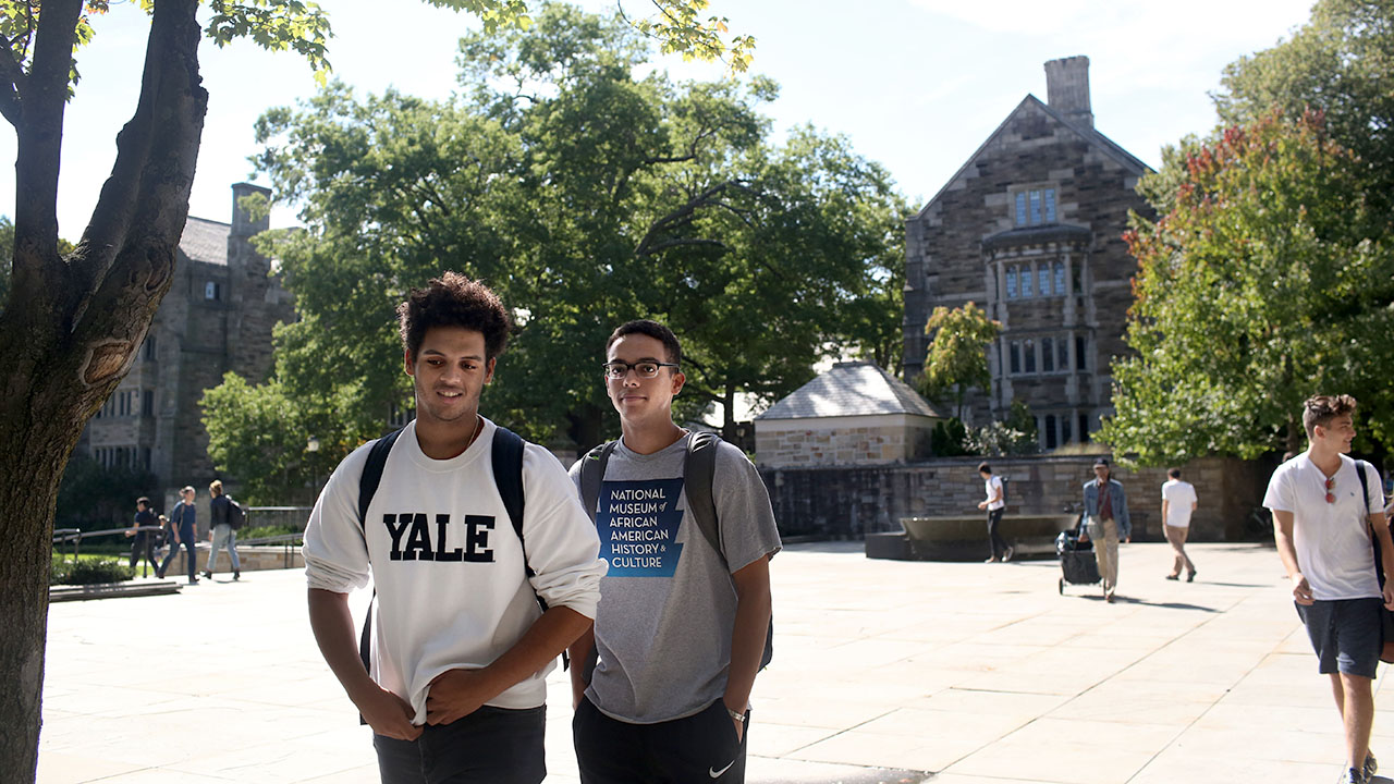 Yale Brings Back Standardized Testing | EpochTV