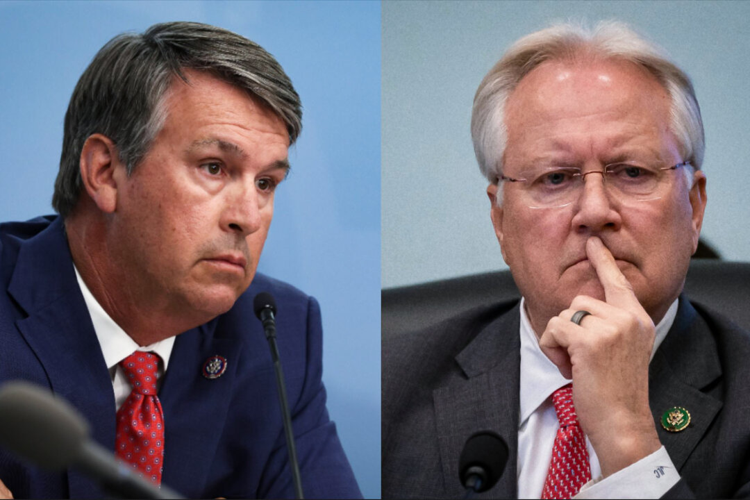 GOP Reps. Jerry Carl, Barry Moore Face Off in Alabama Primary on Super ...
