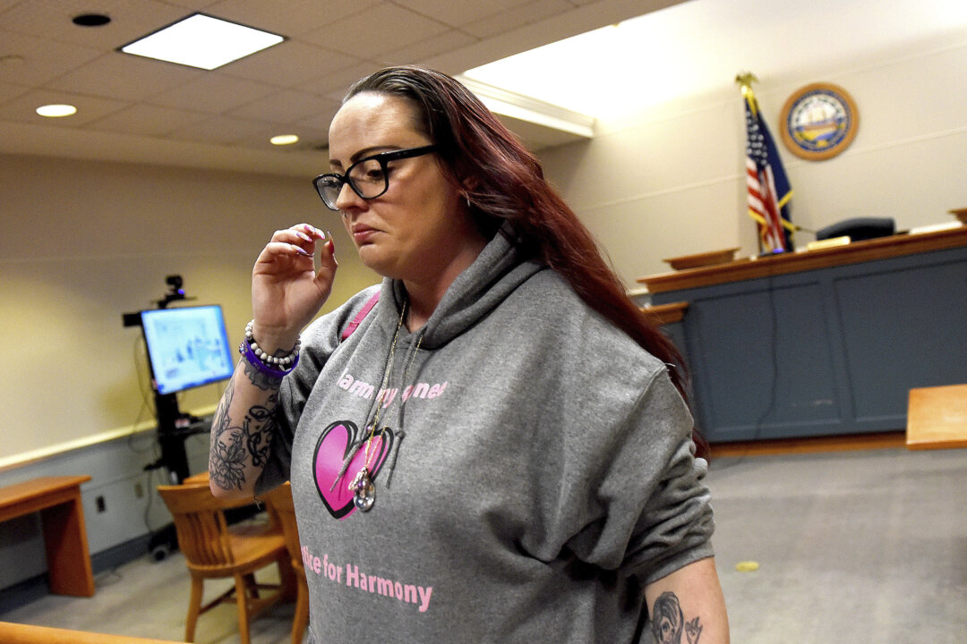 Mother of 5-Year-Old Girl Killed by Father Takes First Steps in Planned ...