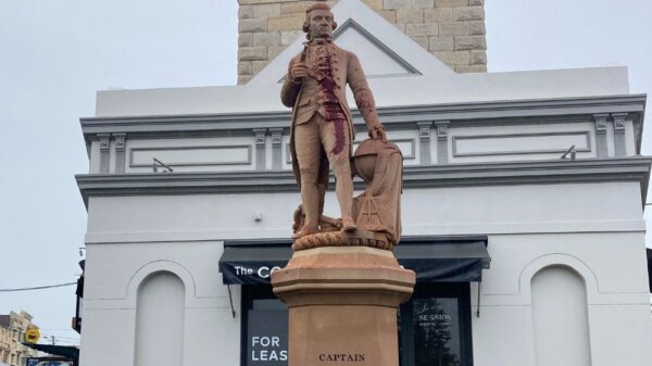 Council Votes Not to Remove Vandalised Statue of Colonial Figure | The ...