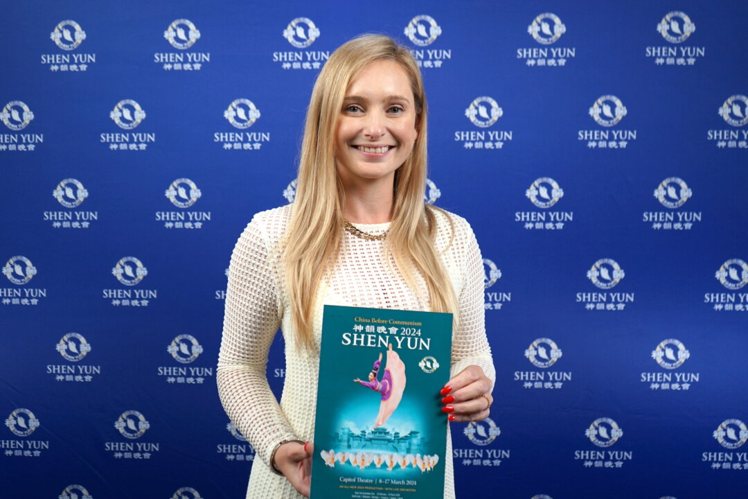 Shen Yun’s Beauty ‘Shines Inside Out’: Mrs. Australia International ...