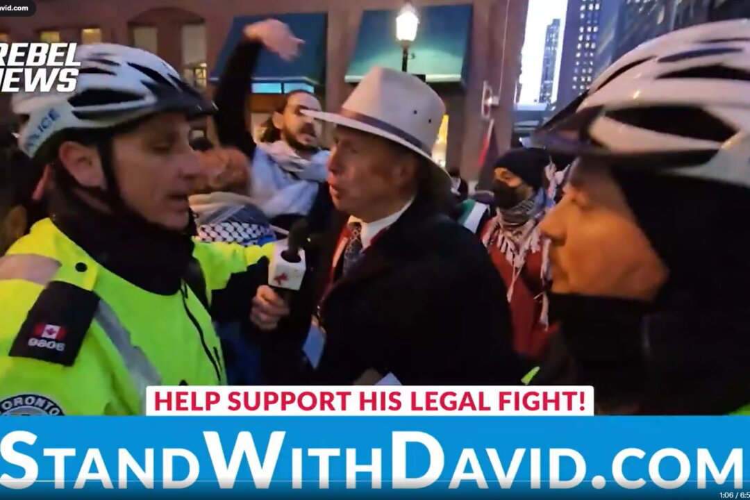 Rebel News Reporter Arrested by Police While Trying to Interview Pro ...