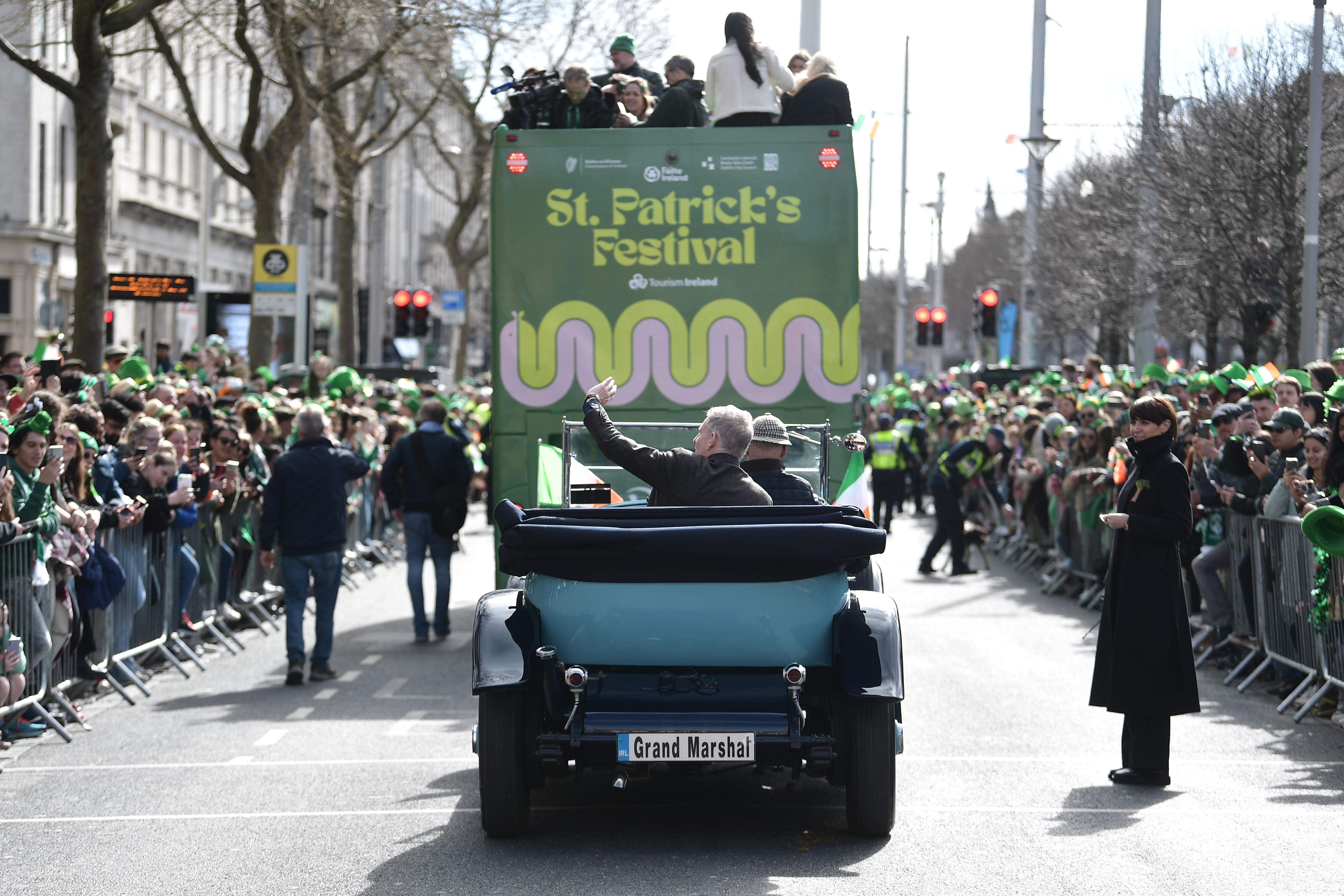 St Patrick’s Day Parade Marches Through the Irish Capital | EpochTV