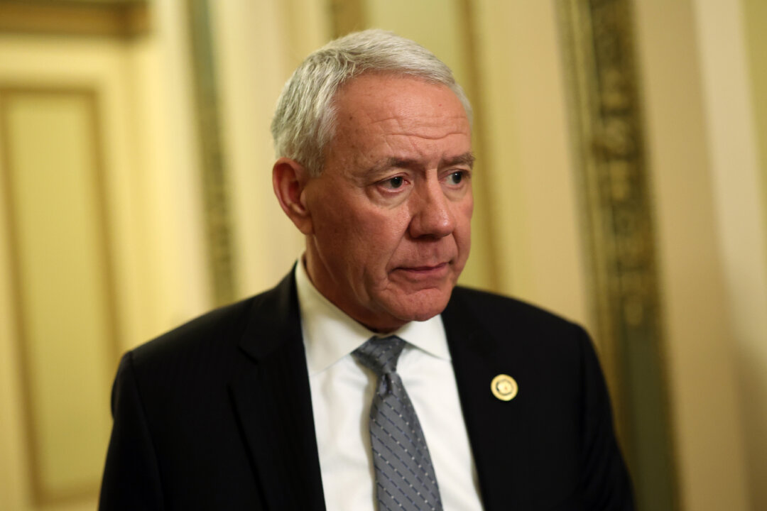 Ken Buck Breaks with GOP, Signs Democrats’ Ukraine Discharge Petition ...