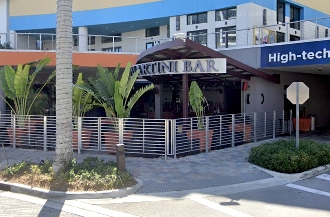 Gunfight at South Florida Bar Leaves 2 Dead and 7 Injured | The Epoch Times