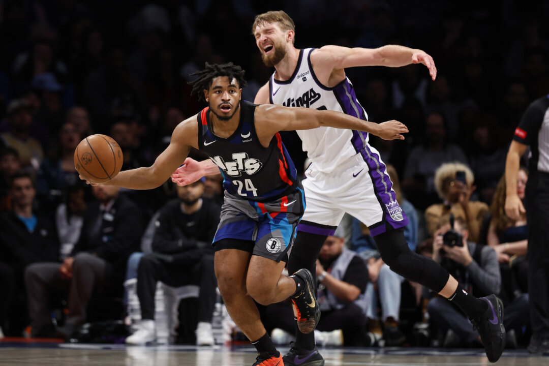 Sabonis Keeps Double-Double Streak Going as Kings Blow Past Nets | The Epoch Times