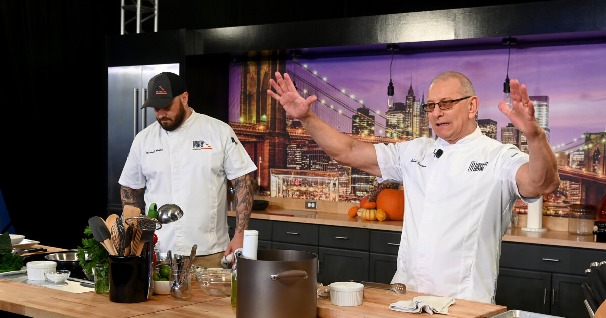Celebrity Chefs Weigh In on California’s Minimum Wage Hike