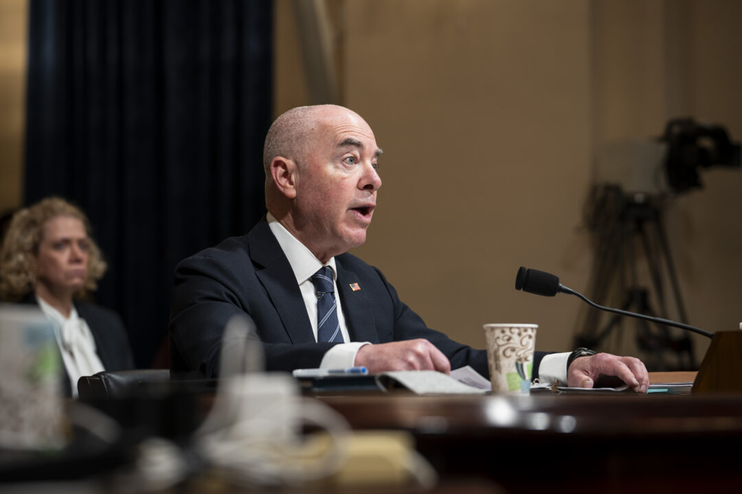 Senate Dismisses Mayorkas Impeachment Articles | The Epoch Times