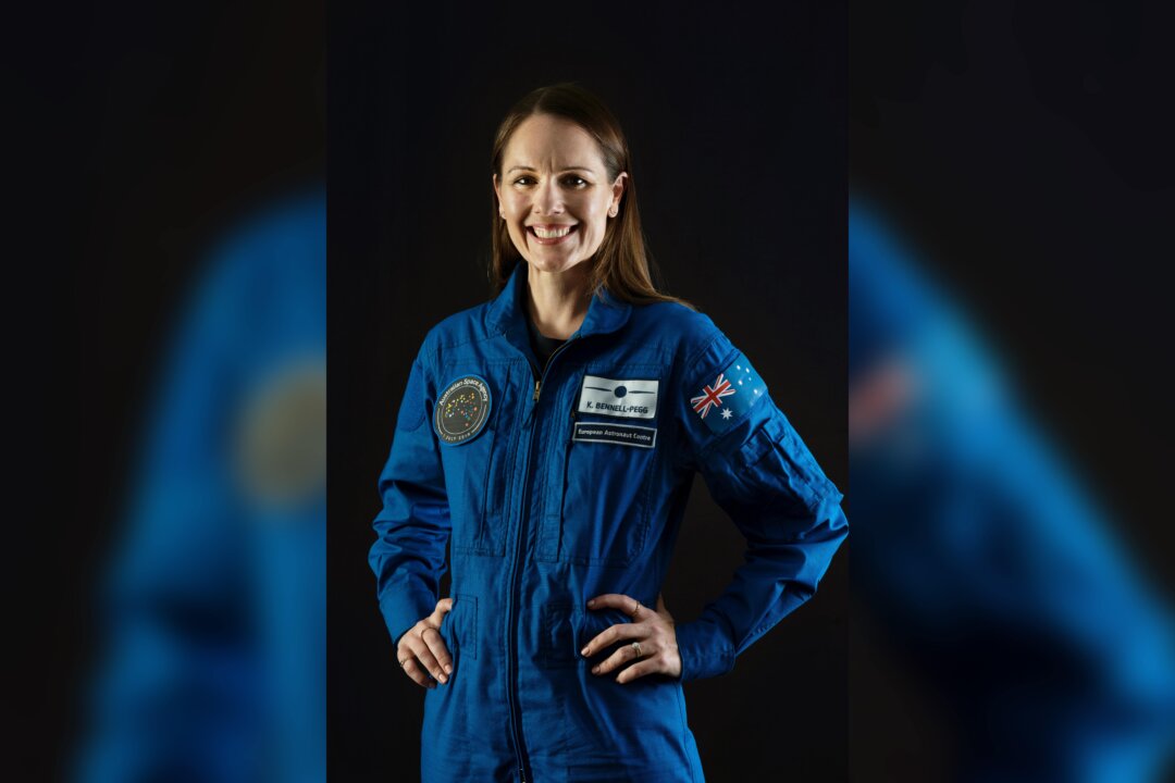 First Australian Citizen Qualifies as an Astronaut | The Epoch Times