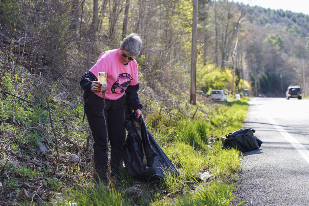 Deerpark Volunteers Clean Up Scenic Byway During UDC Annual Litter ...