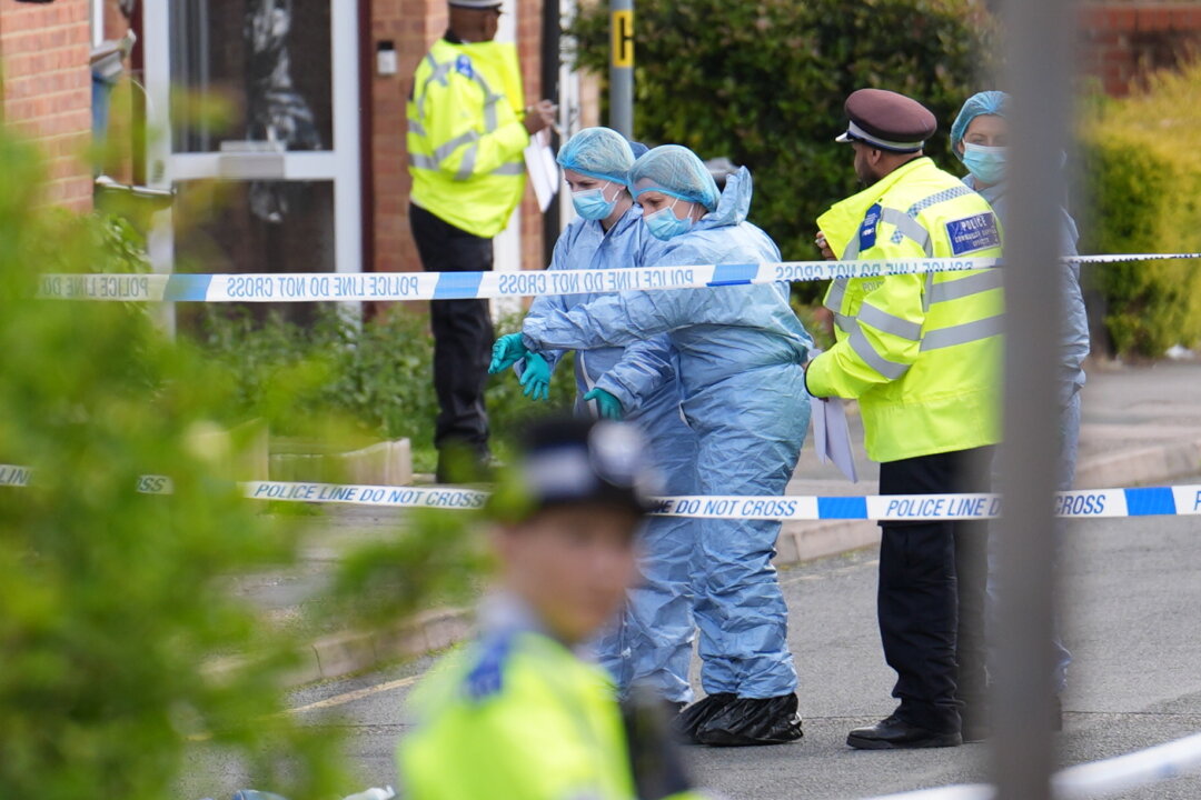 Schoolboy Killed in Samurai Sword Attack in London Suburb | The Epoch Times