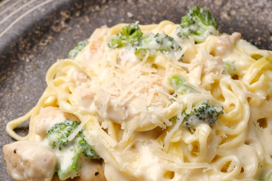Chicken Fettuccini Alfredo | The Epoch Times