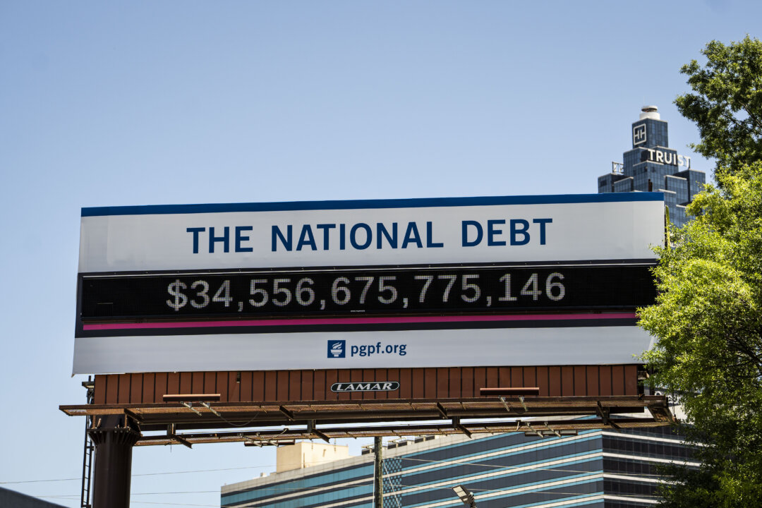 CBO Revises 2024 Budget Deficit Forecast to $1.9 Trillion | The Epoch Times