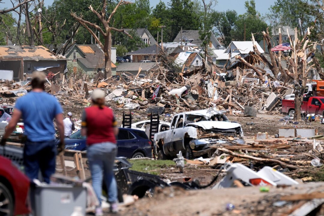 More Severe Weather Forecast in Midwest as Iowa Residents Clean Up ...