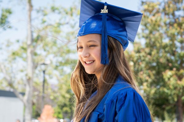 11-Year-Old Graduates From Southern California College, Breaking ...