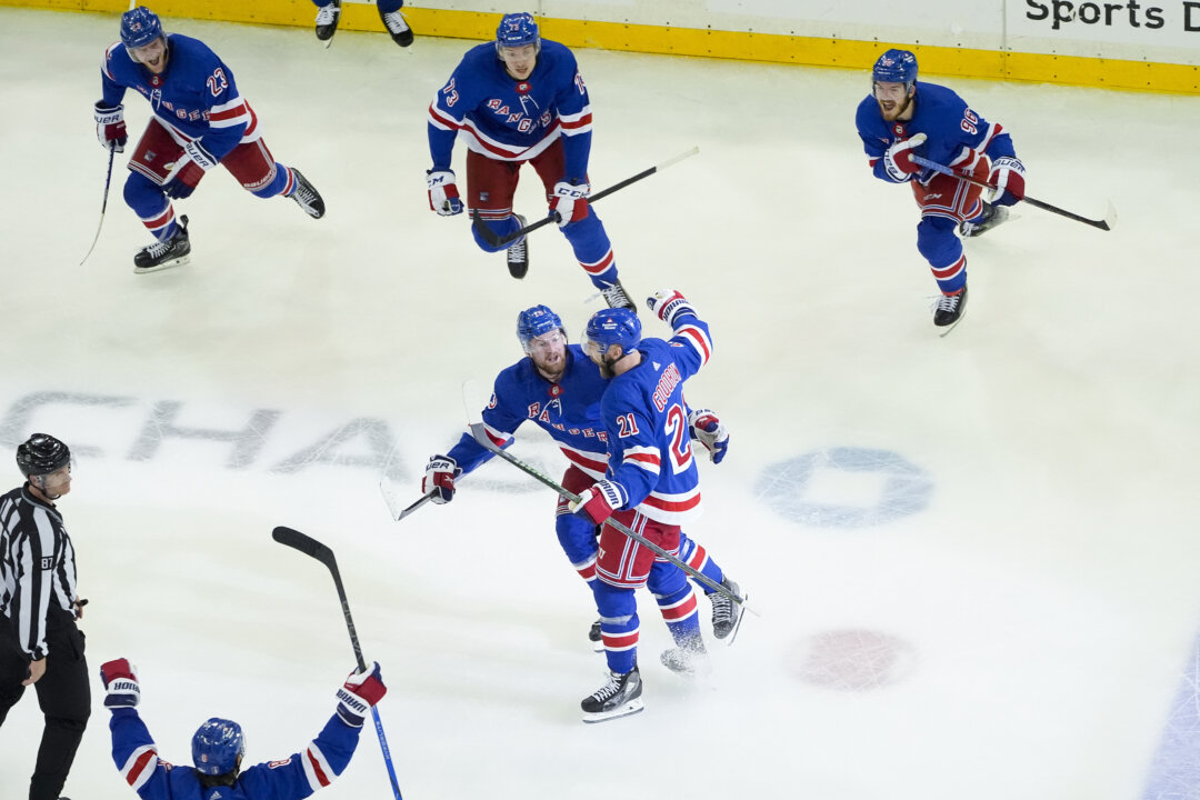 Goodrow Scores in Overtime, Rangers Outlast Panthers 2–1 in Game 2 to ...